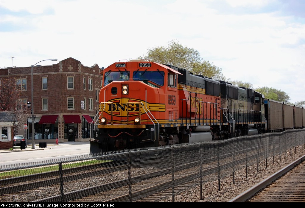 BNSF 8959 & 9456